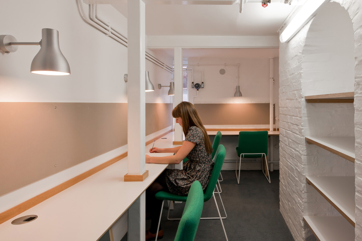 Charles Dickens Primary School - Corporate Workspace