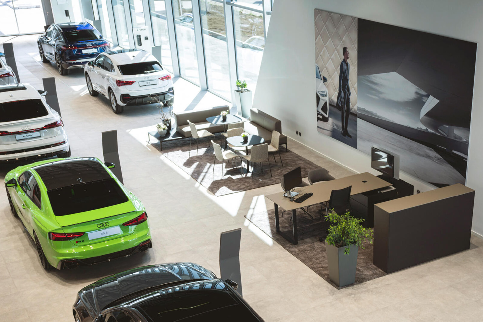 Automotive Sector - Corporate Workspace